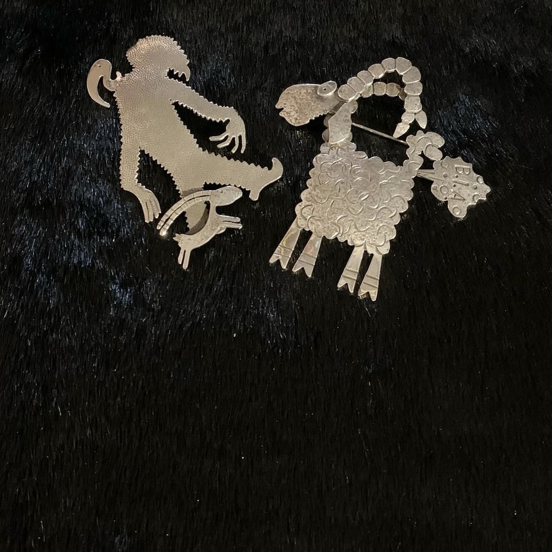 個性あふれる作風で現地で絶大な人気を誇るトップアーテイストの一人「Darrell・Jumbo」作ピンブローチ新入荷! - インディアン ...