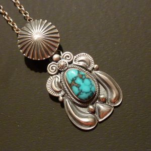 アーティストならではの丁寧なシルバーデザインにものすごく美しいターコイズをセットした大人気作家「Delbert・Gordon」作トップ計3点新 ...